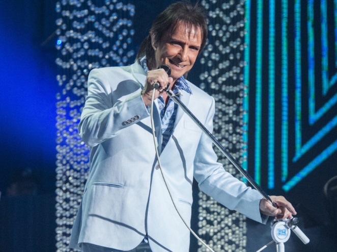 Roberto Carlos grava especial de fim de ano - OFuxico