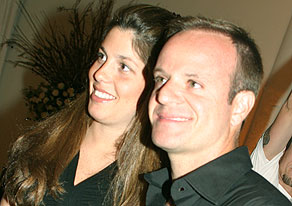 Nasce segundo filho de Rubinho Barrichello - OFuxico