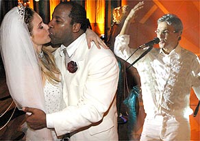 Caetano Veloso agita casamento de Islene e Feitosa, em América - OFuxico