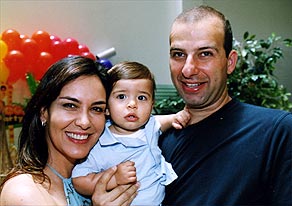 Virgínia Nowicki festeja um ano do filho Gabriel - OFuxico