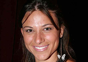 Daniela Freitas estréia no Rede 21 - OFuxico