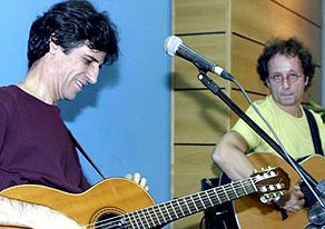 Kleiton e Kledir realizam pocket show em São Paulo - OFuxico