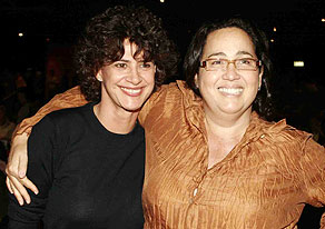 Simone e Cláudia Jimenez nos embalos da Jovem Guarda - OFuxico