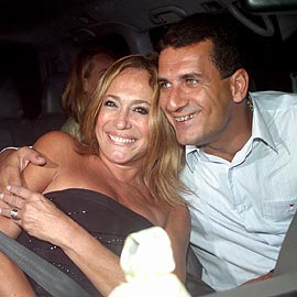 Susana Vieira curte lua-de-mel no Caribe - OFuxico