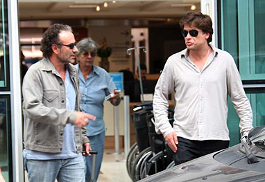 Fábio Assunção encontra Marco Ricca e a sogra após parto da filha - OFuxico