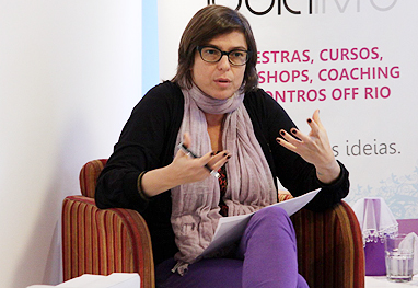 Maria Paula ministra curso baseado em seu livro - OFuxico