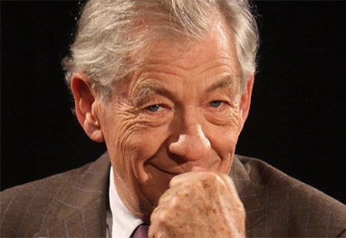 Ian McKellen diz que a trilogia O Hobbit tem pegada cômica - OFuxico