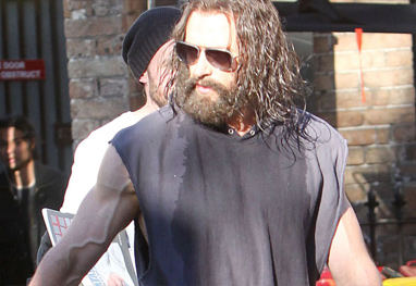 Russell Crowe ajudou Hugh Jackman a pegar papel de Wolverine - OFuxico