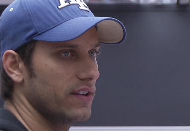 BBB13: “Maior jogador aqui”, diz Eliéser sobre Marcello - OFuxico