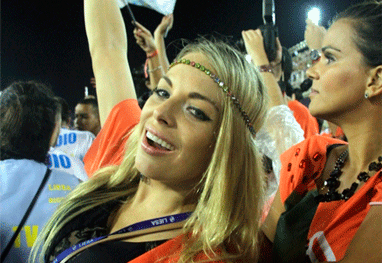 Jéssica Lopes, a peladona de Congonhas, curte camarote na Sapucaí - OFuxico