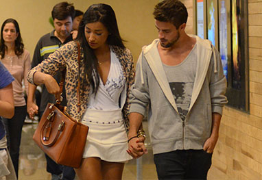 Talita e Rafael passeiam juntos no Rio de Janeiro - OFuxico