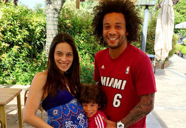 Esposa do jogador Marcelo, da Seleção, celebra quinto mês de gravidez ...