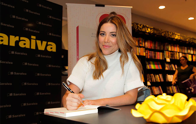 Mica Rocha lança seu segundo livro em São Paulo - OFuxico