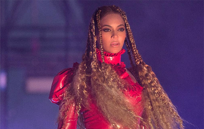 Beyoncé se manifesta contra Trump em defesa de estudantes LGBT - OFuxico