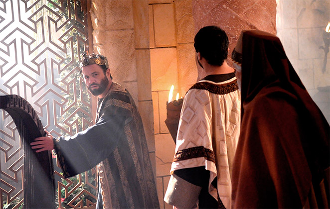 O Rico e Lázaro: Rei Eliaquim é aconselhado a se entregar - OFuxico