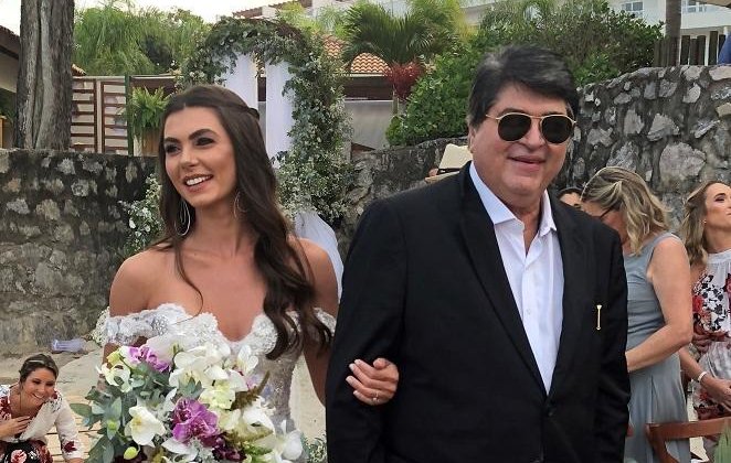 Filha de Datena se casa no litoral paulista - OFuxico