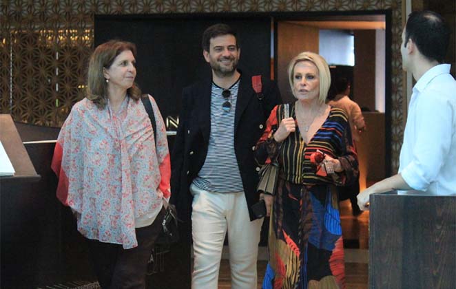 Ana Maria Braga almoça ao lado do jornalista Bruno Astuto - OFuxico