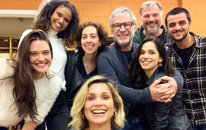 Juliana Paiva volta a sorrir - OFuxico