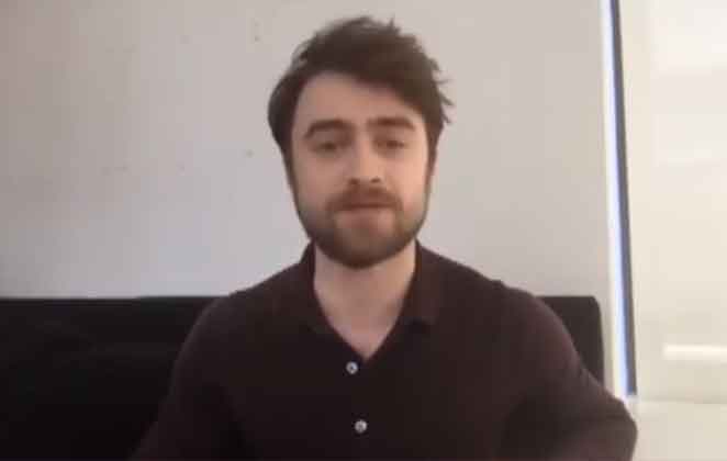 Daniel Radcliffe recorreu aos Legos durante a quarentena - OFuxico