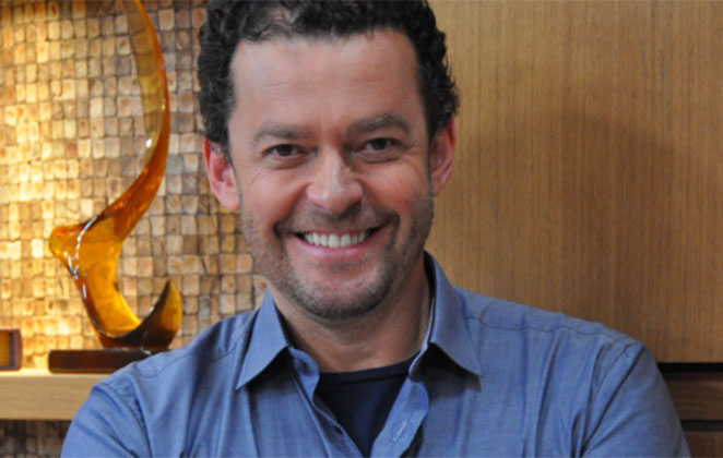 Fernando Rocha lança livro sobre redescoberta profissional - OFuxico