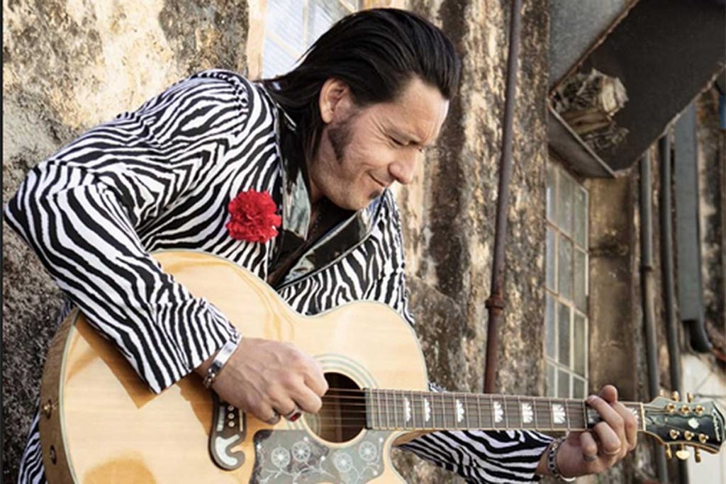 Rodrigo José, o criador do "Chic 10", faz live para lançar CD e DVD