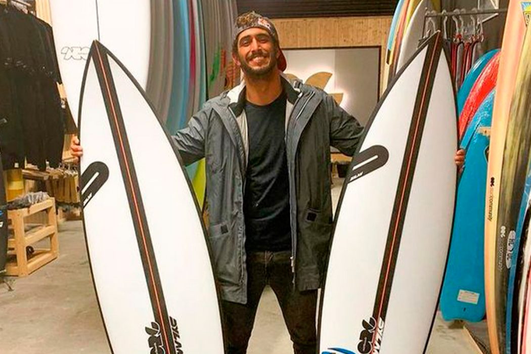 Lucas Chumbo vence campeonato de Surfe e dedica à namorada e filha