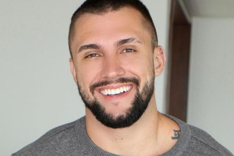 Arthur Picoli revela que foi 'enquadrado' e revistado pela polícia ...