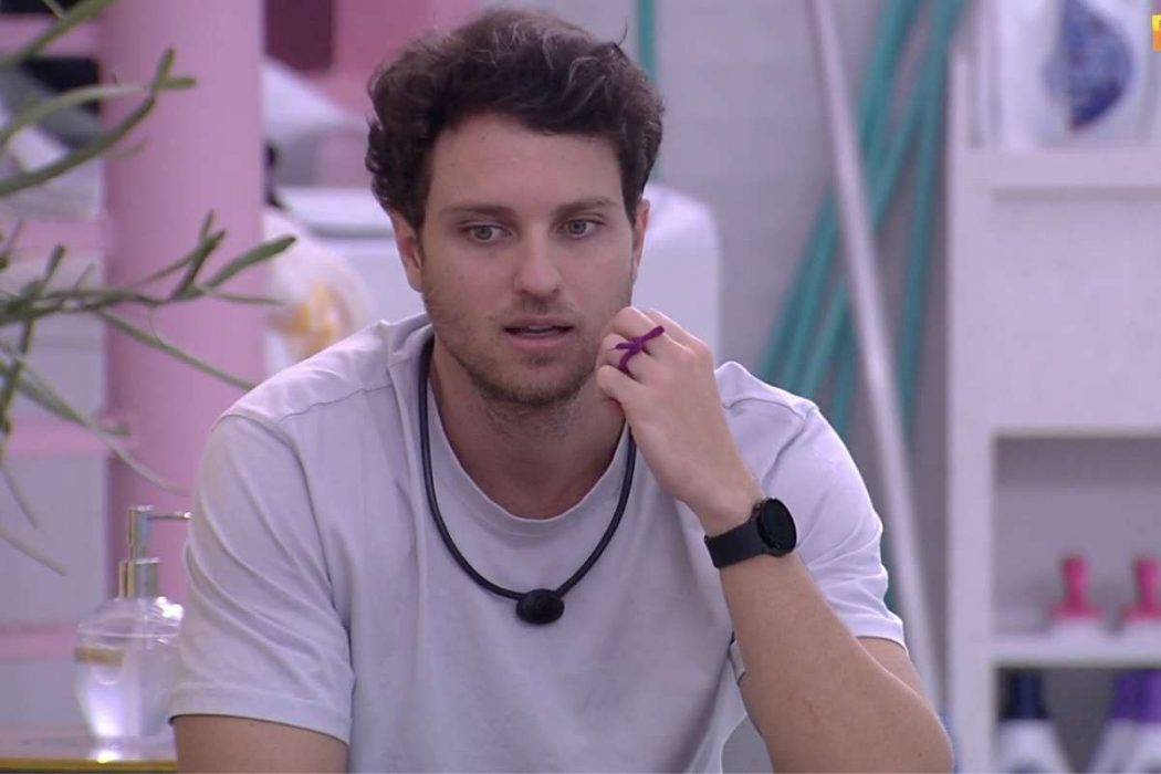 BBB22: 'Fo** ou sai de cima', diz Lucas sobre Tiago Abravanel - OFuxico