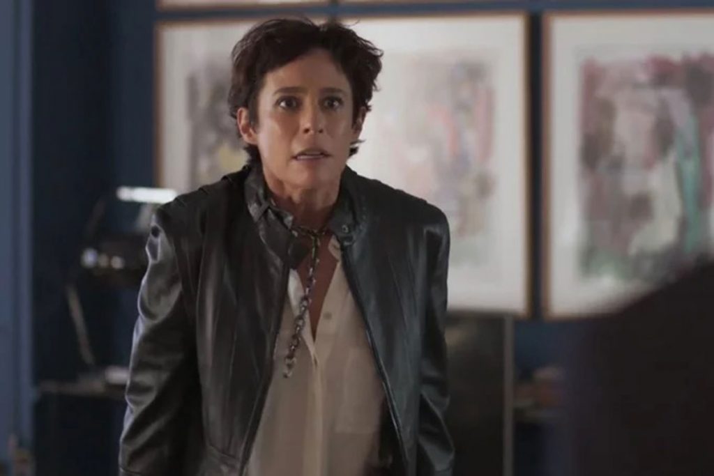 Um Lugar Ao Sol: Rebeca fica abalada ao saber da morte de Túlio