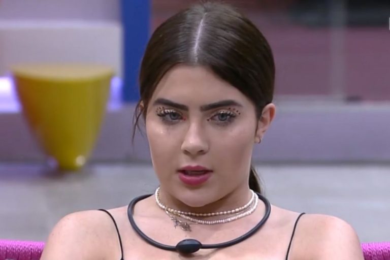 No BBB22, Jade Picon dá 'bronca' em Scooby: 'A gente tá na cadeia?'