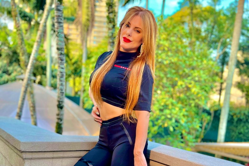 Veja o novo visual de Deborah Albuquerque - OFuxico