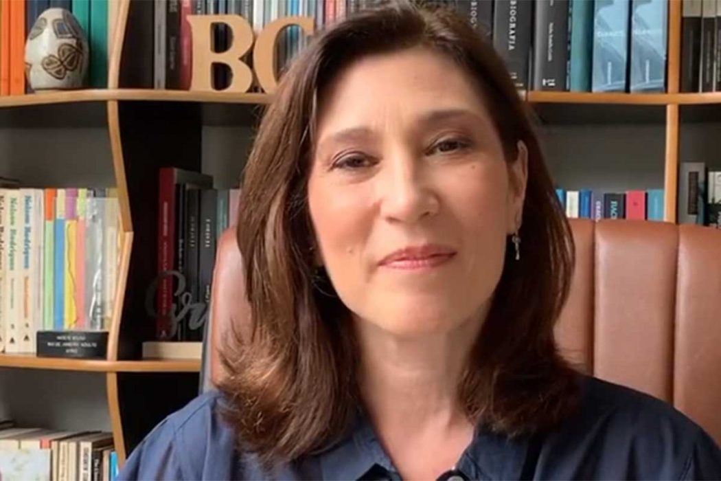 Beth Goulart reflete sobre o amor de mãe: "Figura definitiva na vida"