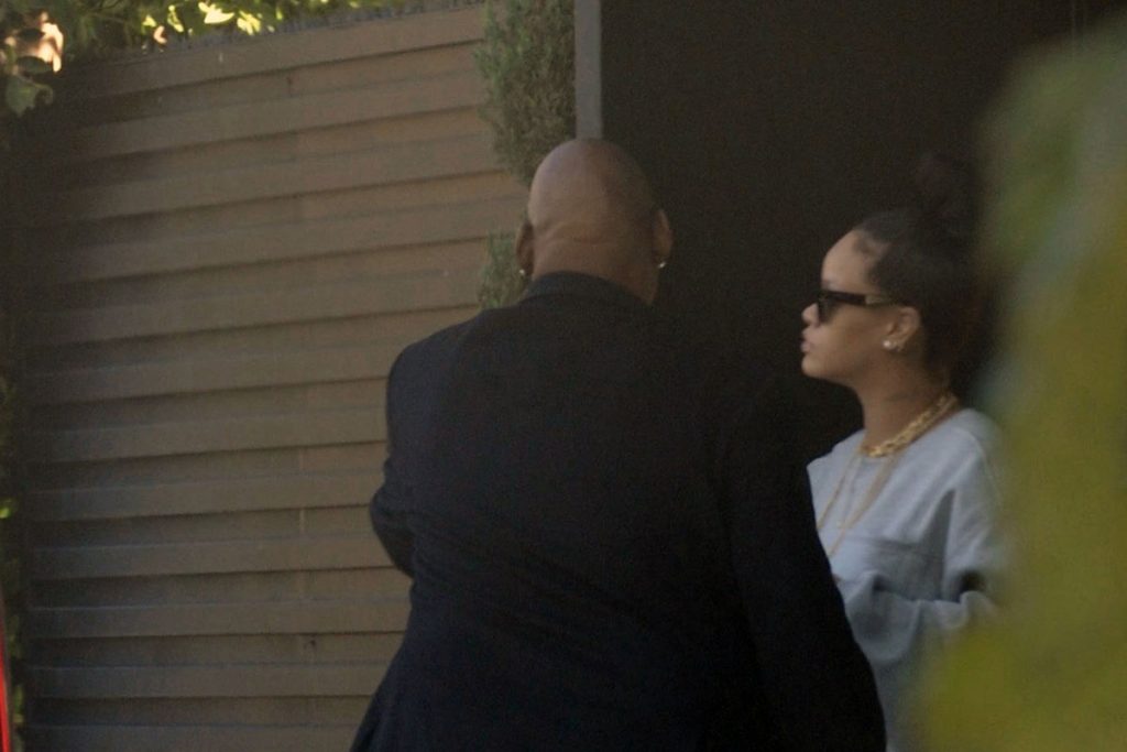 Rihanna aparece pela primeira vez, após o nascimento do filho