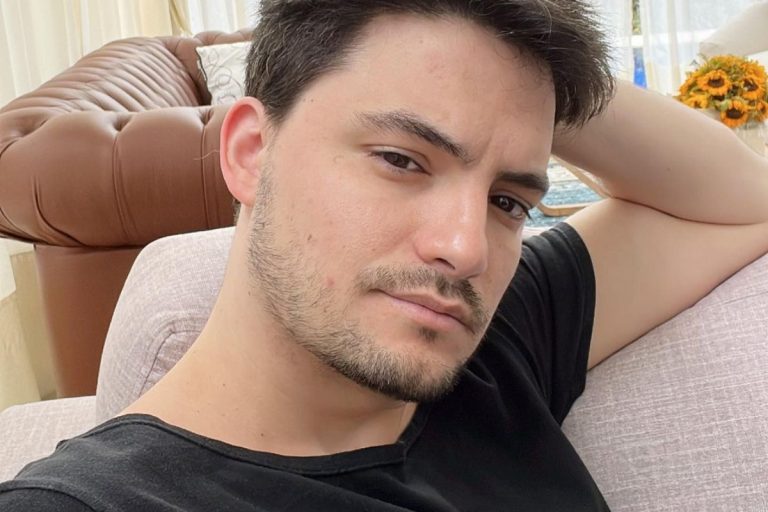 Virgínia celebra 2 anos que conheceu Zé Felipe. Veja post emocionante!