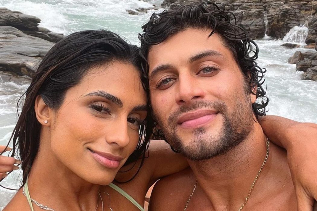 Jesus Luz e Carol Ramiro mantêm fotos românticas após separação