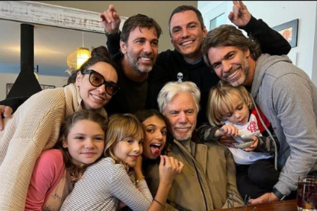 Reginaldo Faria faz aniversário e reúne netos e filhos. Veja!