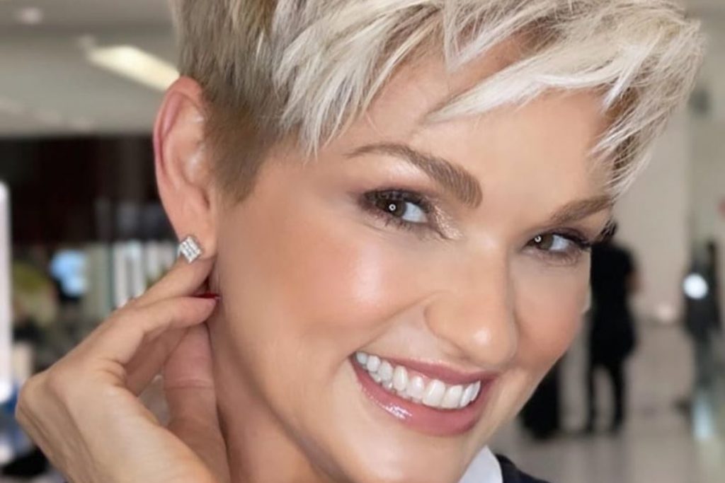 Andréa Nóbrega contrai Covid-19 pela 2ª vez em menos de seis meses