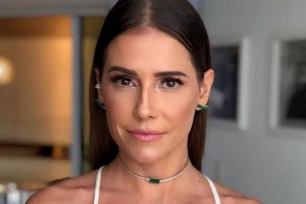 Deborah Secco muda os cabelos para atuar em nova série