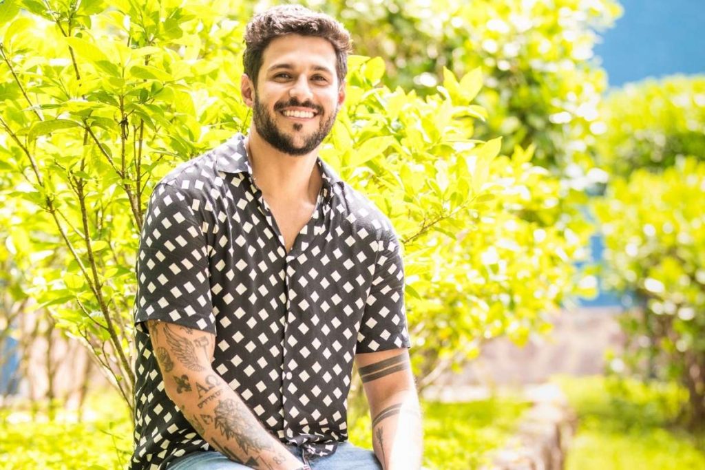 Rodrigo Mussi volta a treinar e vai a academia, após três meses