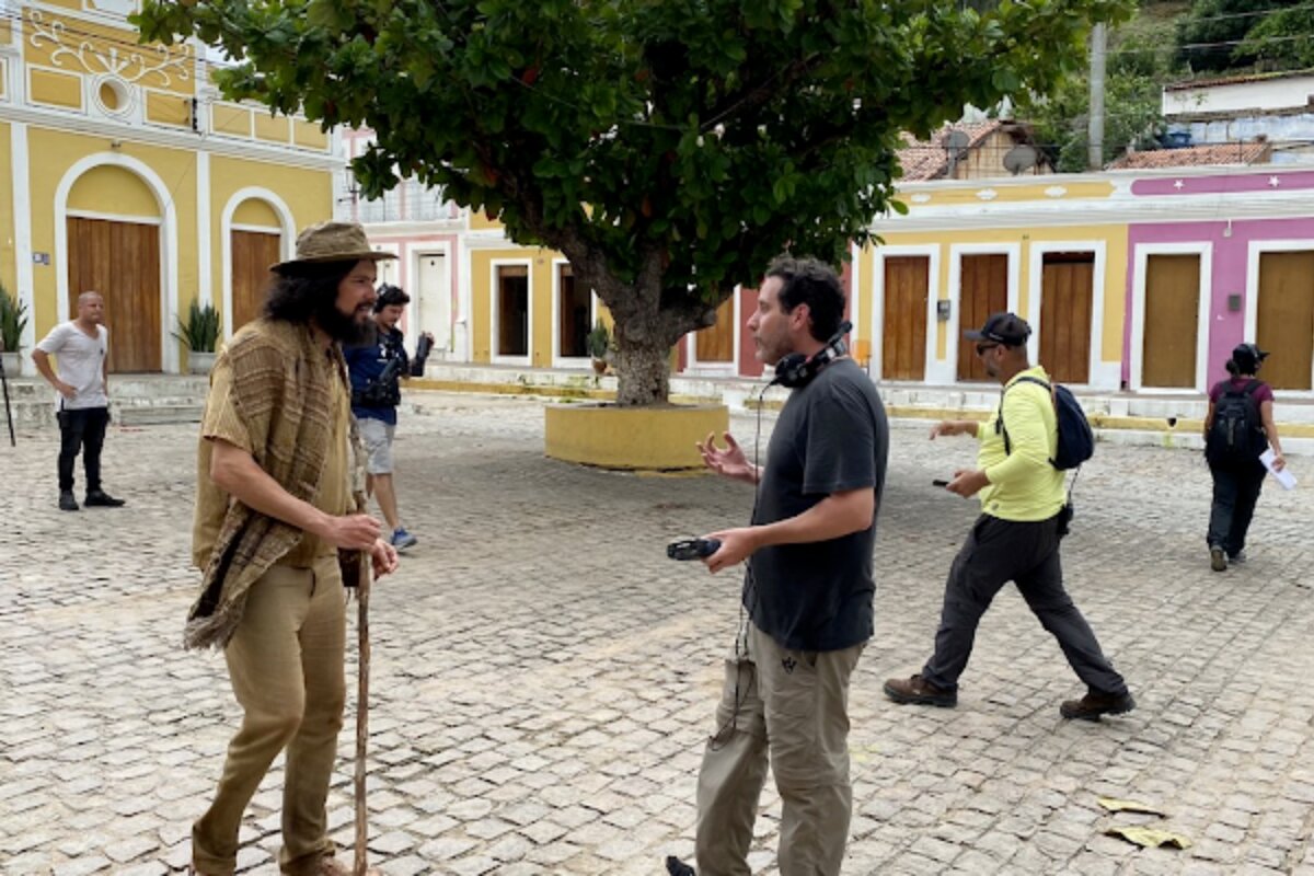 Mar do Sertão: Conheça Allan Fiterman, diretor artístico da novela