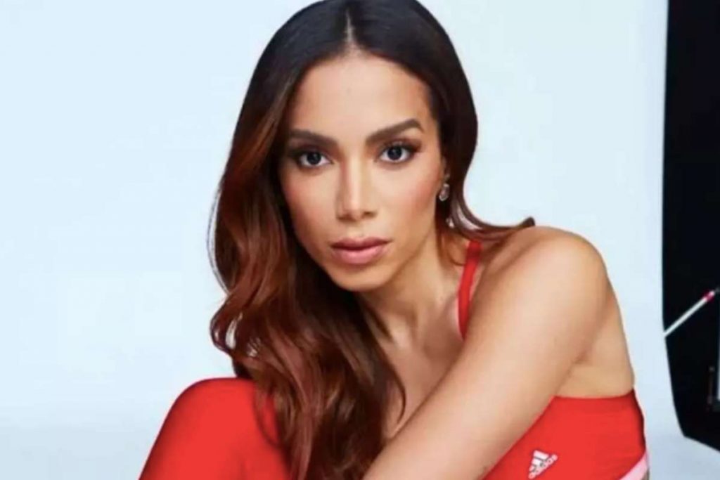 Anitta participa de ritual do Candomblé no Rio de Janeiro. Veja! - OFuxico