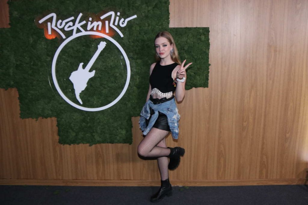 Pietra Quintela curte show do Coldplay no Rock in Rio - OFuxico