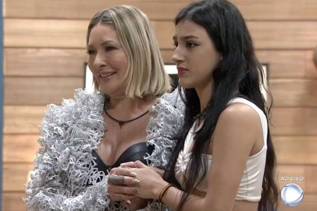A Fazenda 14: Disputa entre Bia e Baronesa marca final do paiol - OFuxico
