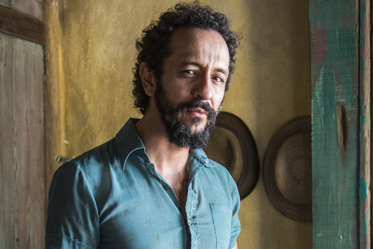 Relembre a carreira brilhante de Irandhir Santos, o Zé Lucas de Pantanal