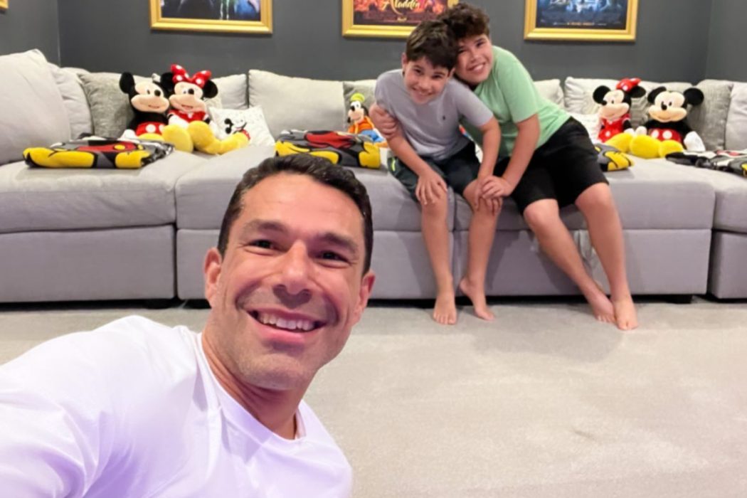 Marcus Buaiz vai para Orlando visitar os filhos, que estão com Wanessa