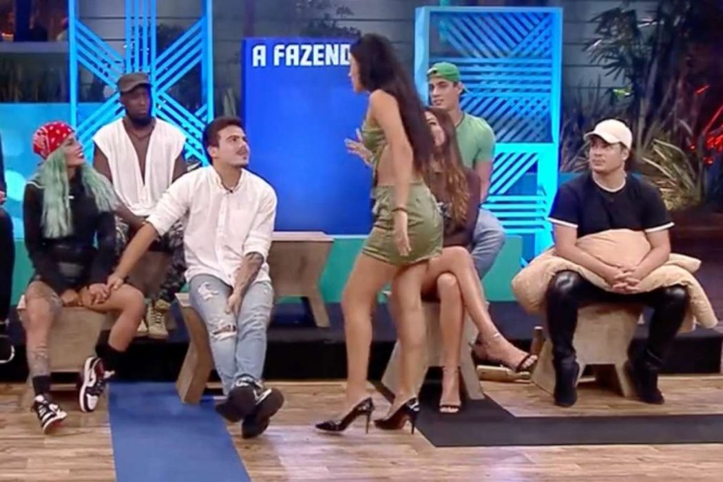 A Fazenda 14: Deolane Bezerra revive meme ao criticar Thomaz - OFuxico