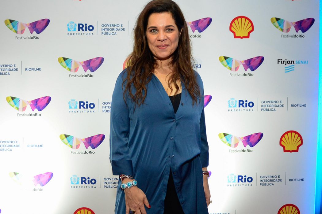 Isabel Teixeira posa com Murilo Benício em evento