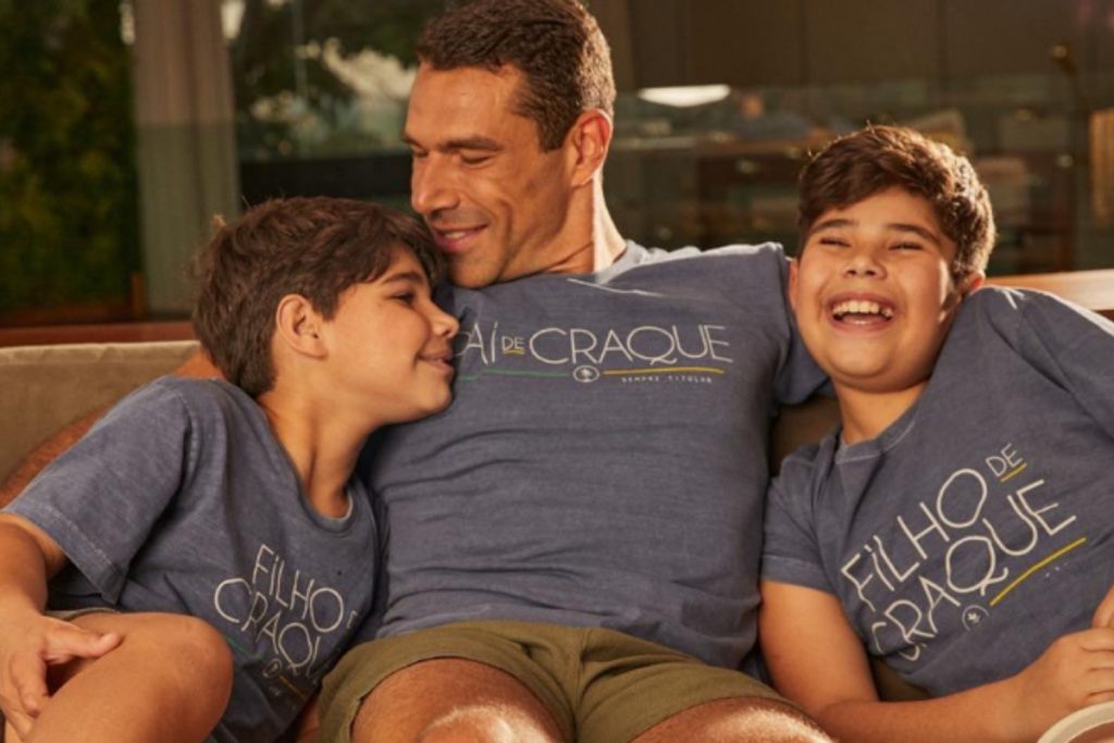 Marcus Buaiz posa com filhos após aparição pública de Wanessa e Dado