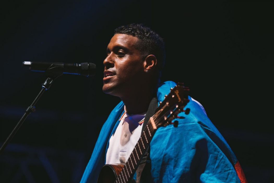 Morre aos 41 anos cantor Mikaben de causa trágica. Entenda! - OFuxico