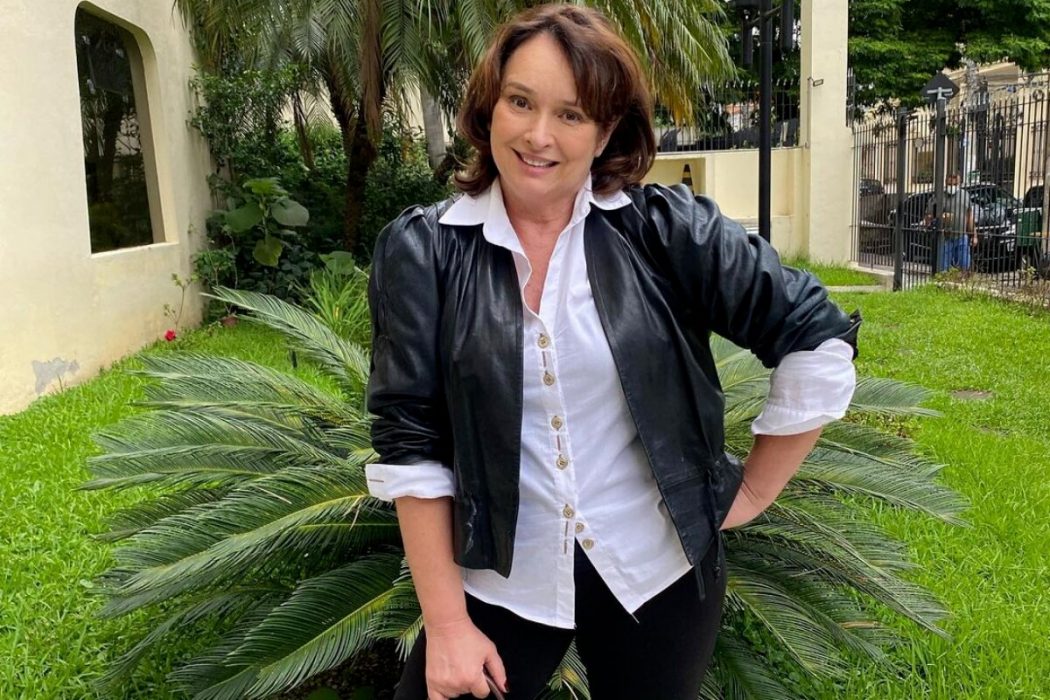 Myrian Rios lembra de ensaio nu e reação de Roberto Carlos - OFuxico